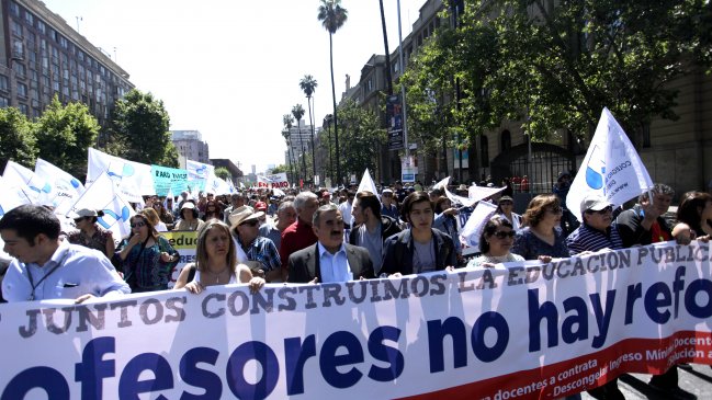 Adhesión completa en Pirque al paro nacional de Profesores